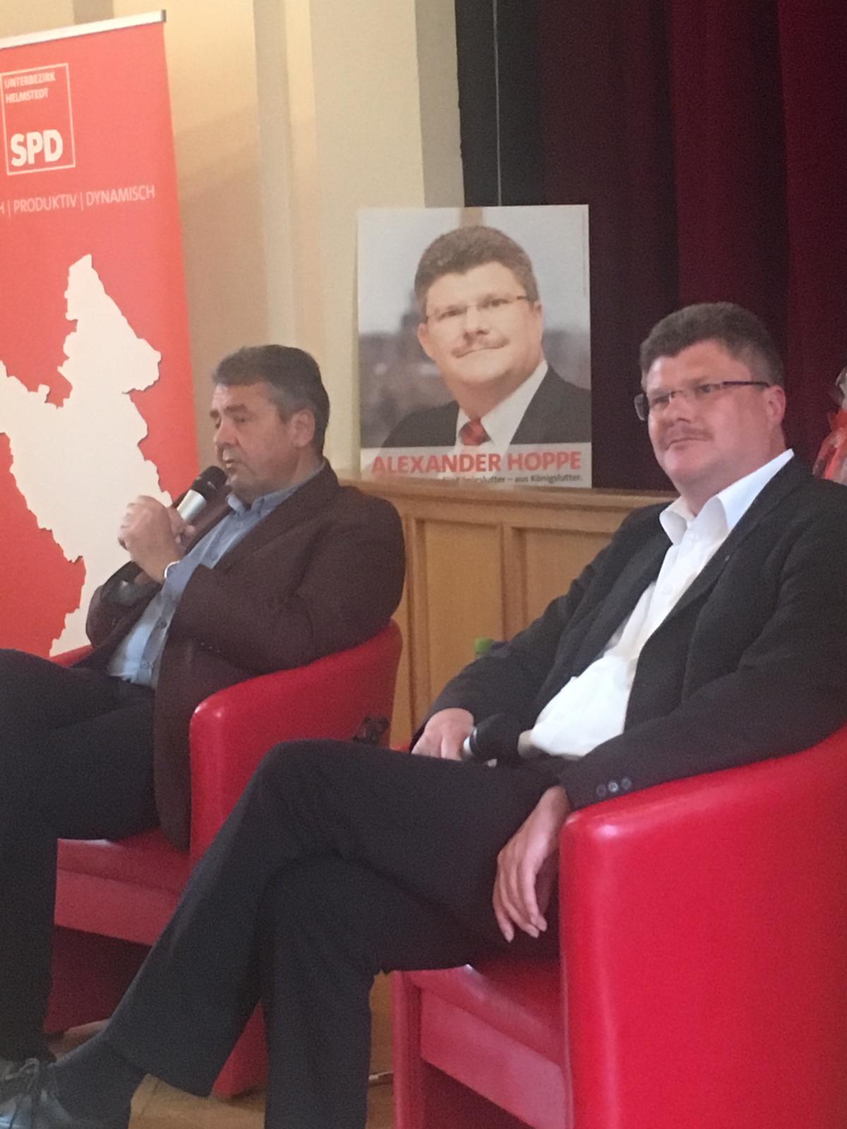 Sigmar Gabriel war in Königslutter am Elm zu Gast › Alexander Hoppe